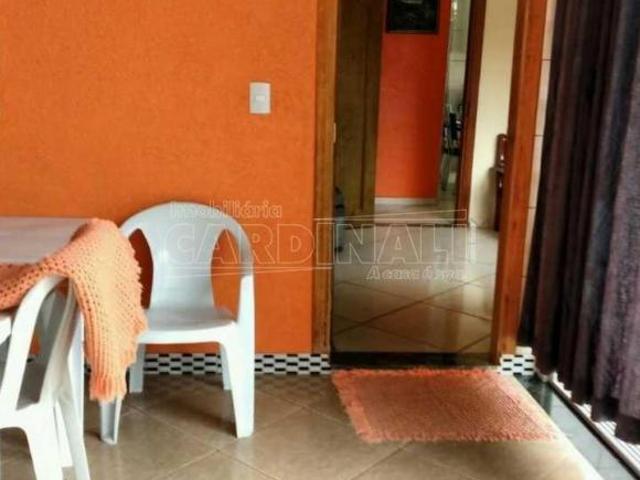 Casa para venda em Jd Icaraí de 210.00m² com 3 Quartos, 1 Suite e 2 Garagens