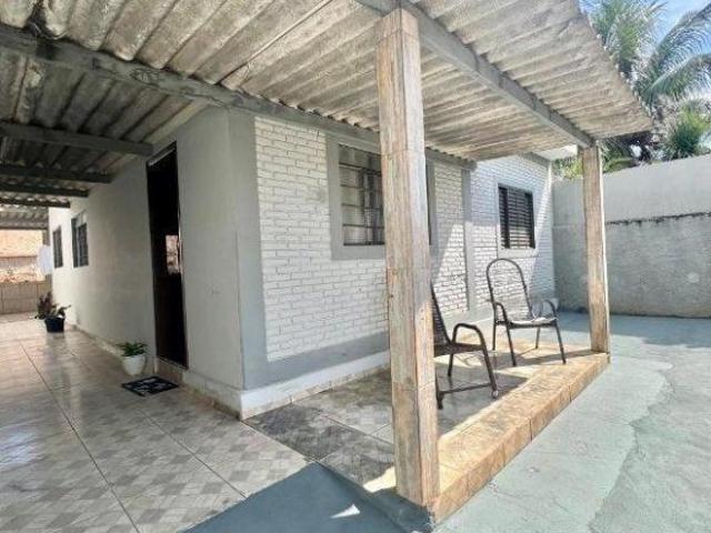Casa para venda em Jd. Monte Alto de 250.00m² com 2 Quartos e 3 Garagens