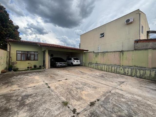 Casa para venda em Jd Nova América de 300.00m² com 2 Quartos, 1 Suite e 6 Garagens