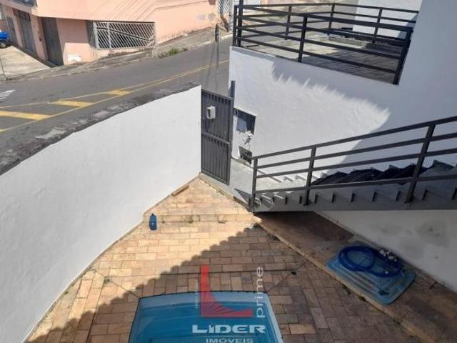 Casa para venda em Jd. São Lourenço de 232.00m² com 6 Quartos, 1 Suite e 6 Garagens