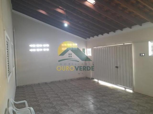 Casa para venda em Jd Santa Terezinha de 150.00m² com 3 Quartos e 3 Garagens
