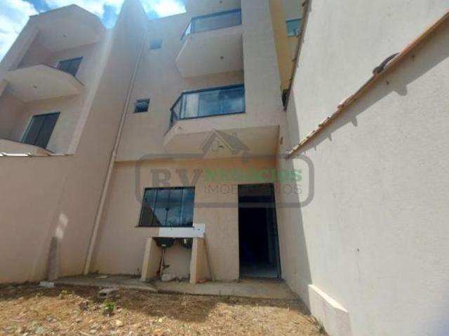 Casa para Venda em Juiz de Fora, Nova Era, 3 dormitórios, 3 suítes, 5 banheiros, 2 vagas