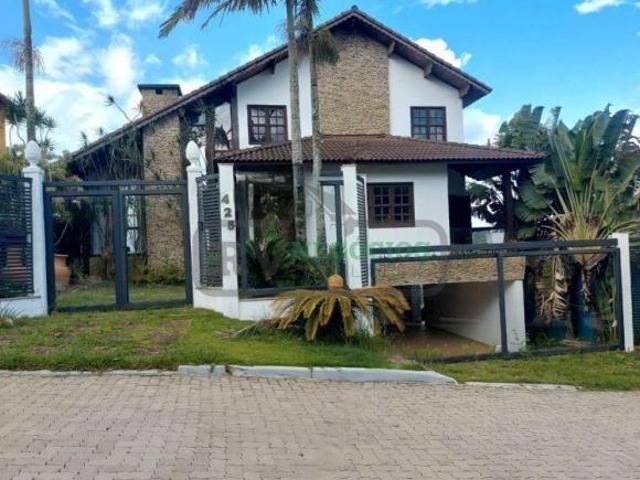 Casa para Venda em Juiz de Fora, Granville, 4 dormitórios, 1 suíte, 4 banheiros, 4 vagas
