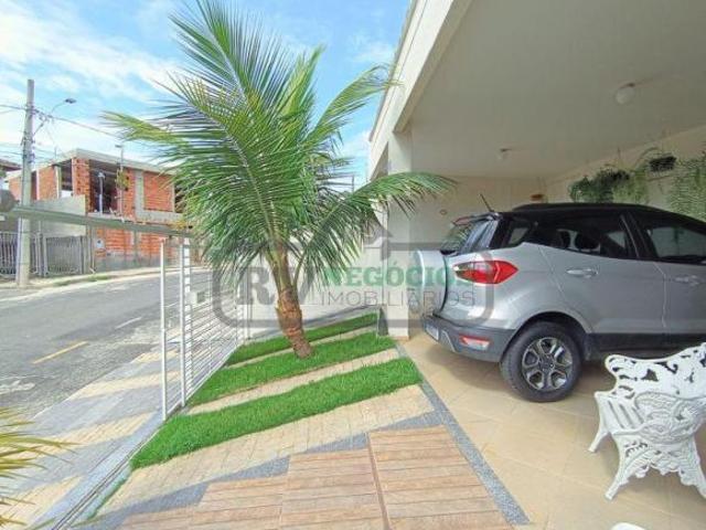 Casa para Venda em Juiz de Fora, Quinta das Avenidas, 3 dormitórios, 1 suíte, 3 banheiros, 2 vagas