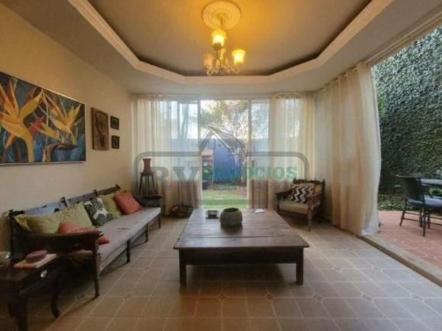 Casa para Venda em Juiz de Fora, São Pedro, 3 dormitórios, 2 suítes, 4 banheiros, 2 vagas