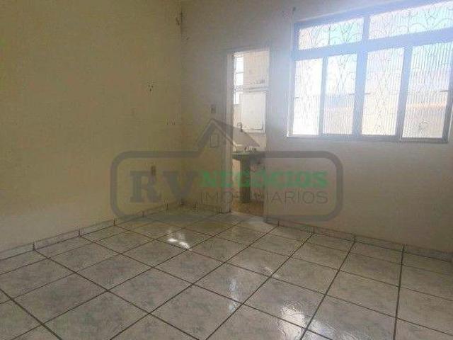 Casa para Venda em Juiz de Fora, Santa Cruz, 3 dormitórios, 1 suíte, 1 banheiro, 4 vagas
