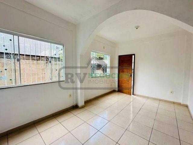 Casa para Venda em Juiz de Fora, Santa Efigênia, 2 dormitórios, 1 suíte, 2 banheiros