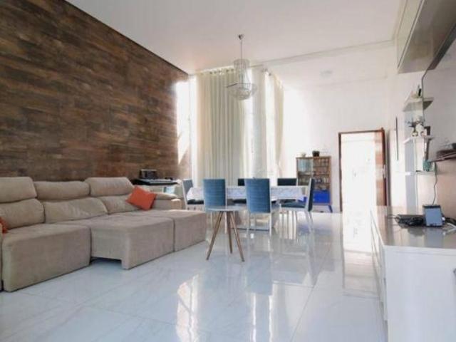 Casa para venda em Juiz de Fora