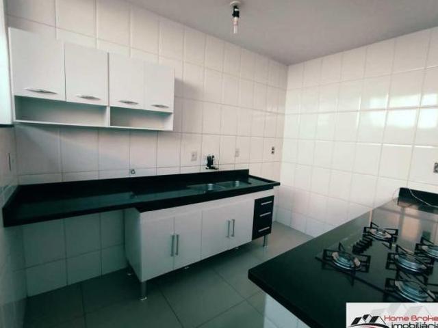 Casa para Venda em Jundiaí, Vila Liberdade, 3 dormitórios, 1 suíte, 2 banheiros, 8 vagas