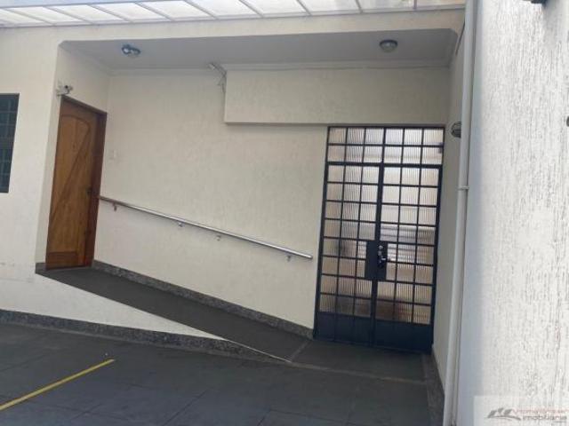 Casa para Venda em Jundiaí, Centro, 2 dormitórios, 2 banheiros, 2 vagas