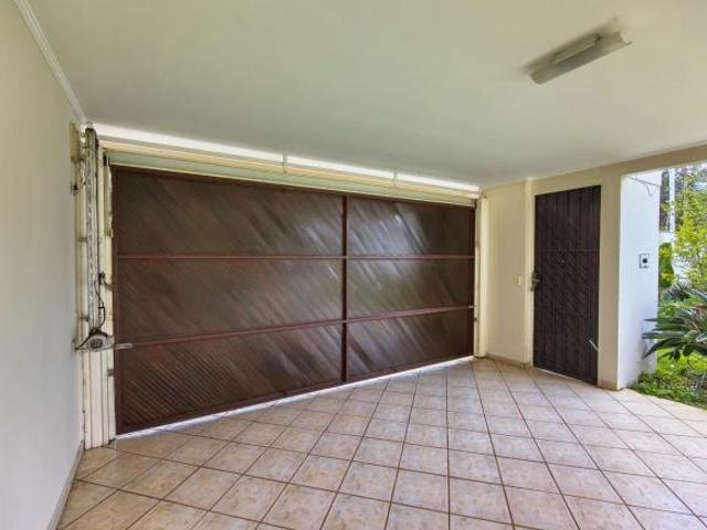 Casa para Venda em Jundiaí, Jardim das Samambaias, 3 dormitórios, 1 suíte, 4 banheiros, 2 vagas
