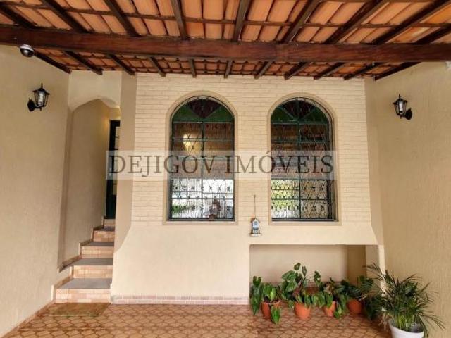 Casa para Venda em Jundiaí, Jardim Messina, 4 dormitórios, 2 suítes, 4 banheiros, 2 vagas