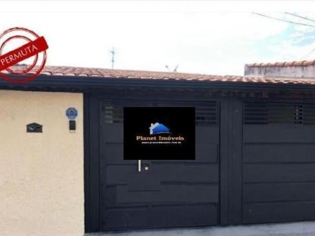 Casa para Venda em Jundiaí, Jardim Pacaembu, 3 dormitórios, 1 suíte, 2 banheiros, 2 vagas