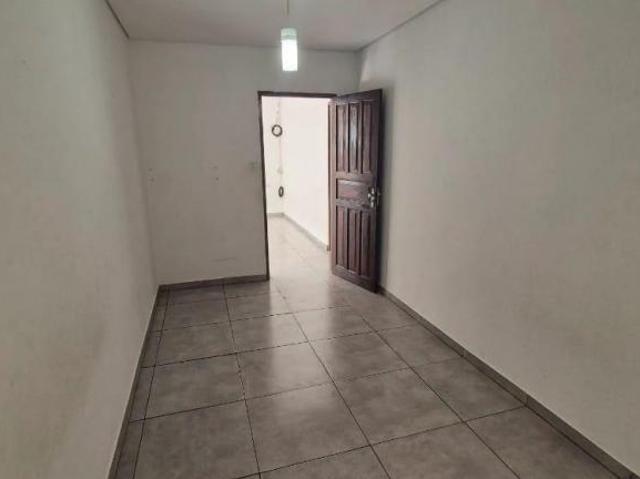 Casa para Venda em Jundiaí, Santo Antônio, 2 dormitórios, 2 suítes, 1 banheiro, 1 vaga