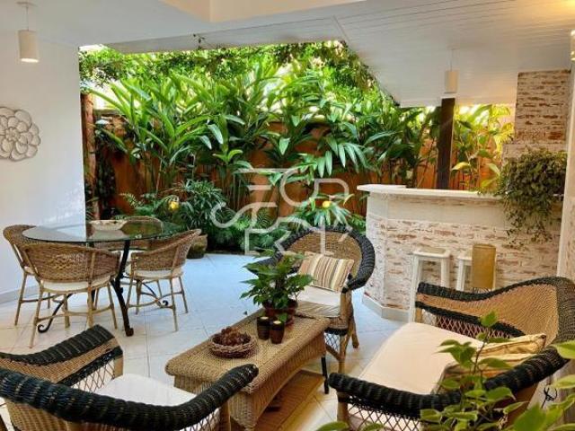 Casa para venda em Juquehy de 180.00m² com 4 Quartos, 4 Suites e 2 Garagens