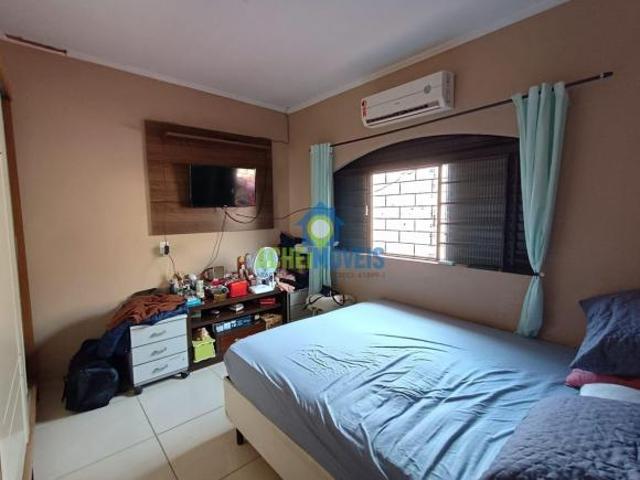 Casa para venda em Jussara de 175.60m² com 3 Quartos e 3 Garagens