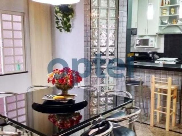 Casa para venda em Olímpico de 233.00m² com 4 Quartos, 3 Suites e 5 Garagens