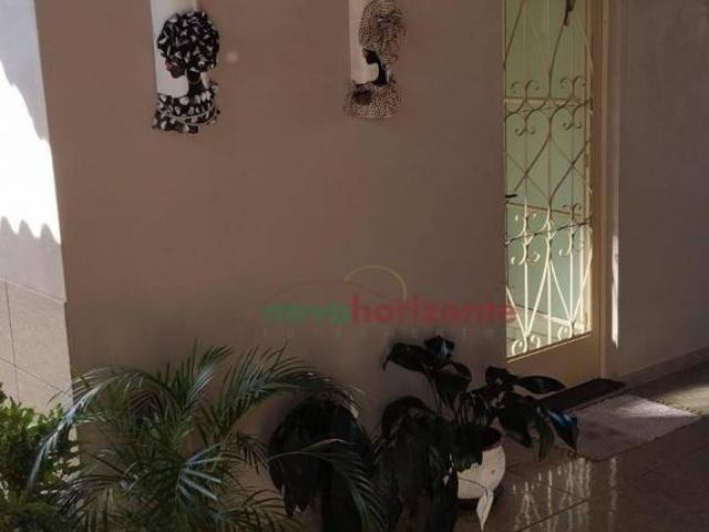 Casa para venda em Oliveira