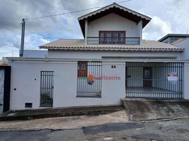 Casa para venda em Oliveira