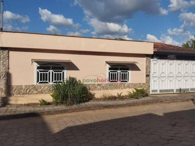 Casa para venda em Oliveira