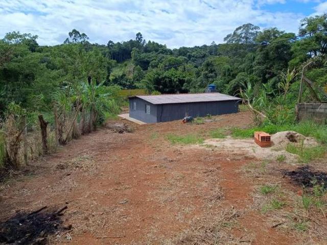 Casa para venda em Ortizes de 70.00m² com 3 Quartos e 1 Garagem