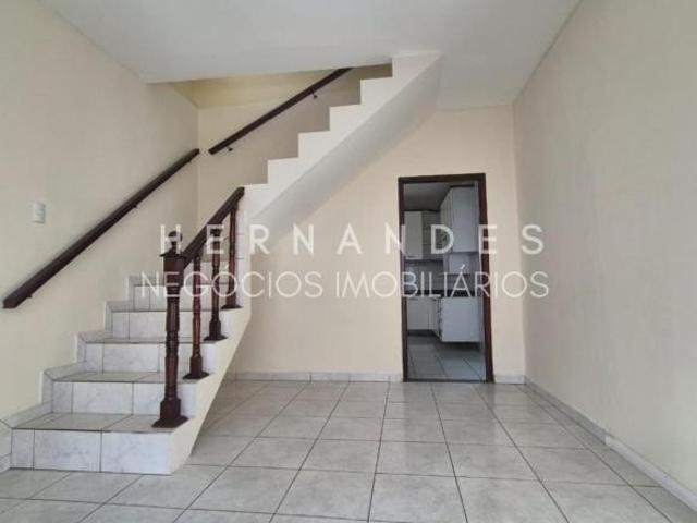 Casa para venda em Osasco SP, Jardim das Flores: 3 quartos, 1 suíte, 1 sala, 2 banheiros, 3 vagas, 1