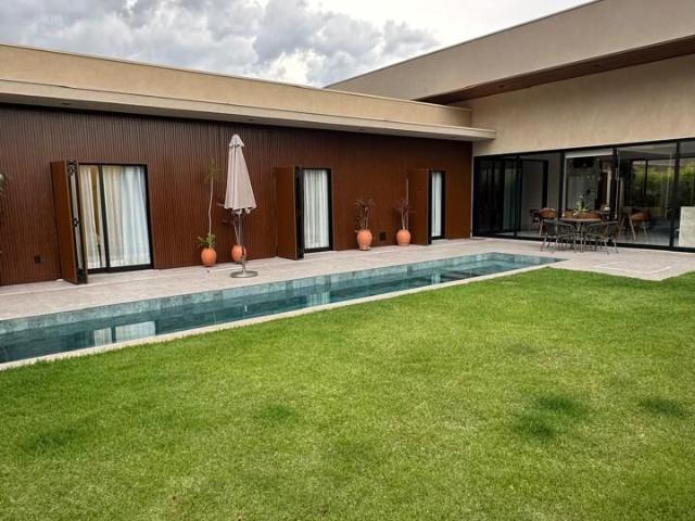 Casa para venda em Loteamento Alphaville Araçatuba em Araçatuba São Paulo de 720.00m² com 3 Quartos, 3 Suítes e 4 Garagens