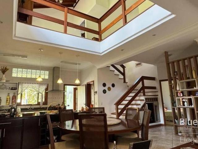 Casa para venda em Loteamento Capital Ville de 320.00m² com 4 Quartos, 2 Suites e 4 Garagens