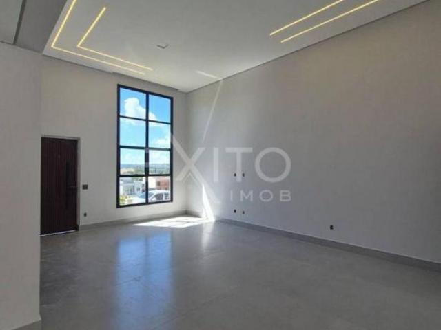 Casa para venda em Loteamento Green View Village de 196.00m² com 3 Quartos, 3 Suites e 4 Garagens