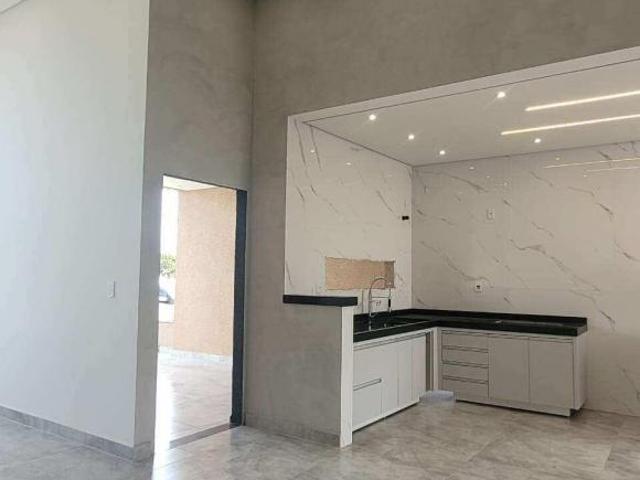 Casa para venda em Loteamento Industrial Água Preta de 95.00m² com 3 Quartos, 1 Suite e 2 Garagens