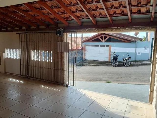 Casa para venda em Loteamento Popular Istor Luppi de 128.00m² com 3 Quartos e 2 Garagens