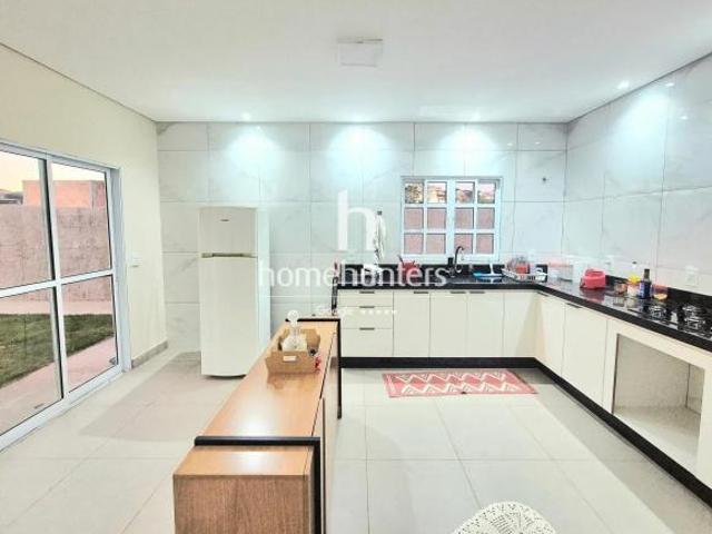 Casa para venda em Loteamento Quinta Da Boa Vista de 300.00m² com 2 Quartos, 1 Suite e 4 Garagens