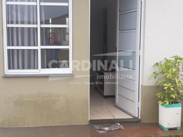 Casa para venda em Loteamento Residencial Vida Nova São Carlos em São Carlos São Paulo de 45.00m² com 2 Quartos e 2 Garagens
