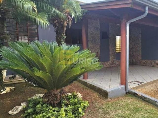 Casa para venda em Loteamento Residencial Fonte Nova de 156.00m² com 3 Quartos, 1 Suite e 2 Garagens