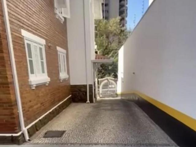 Casa para venda em Lourdes, Belo Horizonte