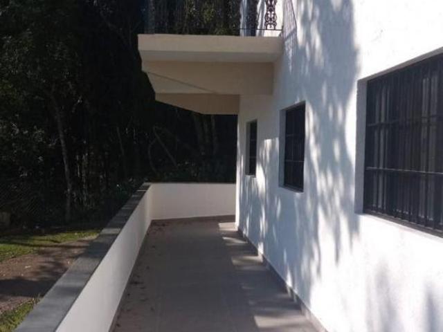 Casa para venda em Louveira de 200.00m² com 3 Quartos, 1 Suite e 7 Garagens