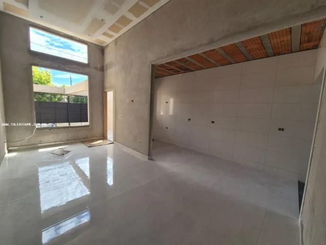Casa para Venda em Londrina, Lago Juliana, 3 dormitórios, 1 suíte, 2 banheiros, 1 vaga