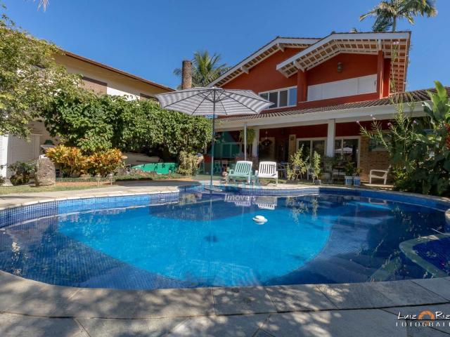 Casa para venda em Lázaro em Ubatuba São Paulo de 282.00m² com 4 Quartos, 4 Suítes e 3 Garagens