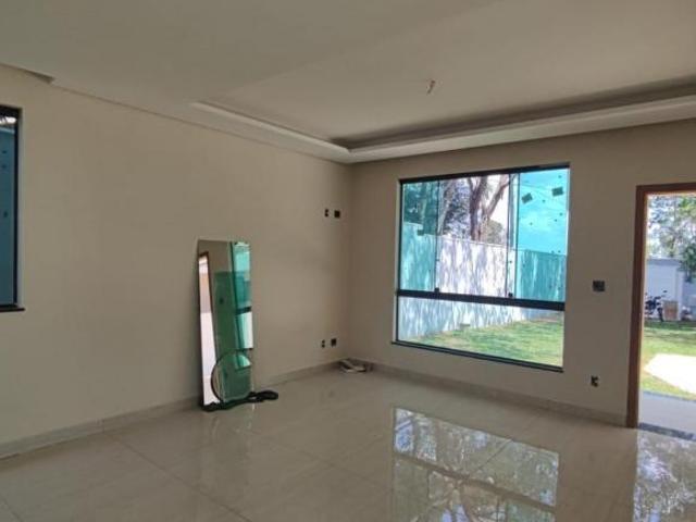 Casa para Venda em Lagoa Santa, Joá, 3 dormitórios, 1 suíte, 1 banheiro, 2 vagas