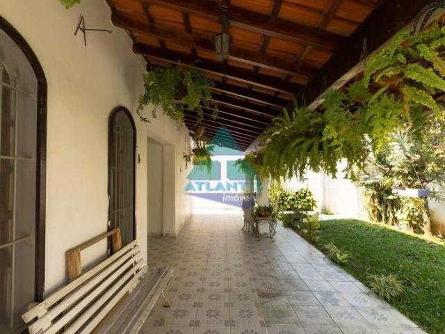 Casa para venda em Lagoinha Bairro de 212.00m² com 4 Quartos, 3 Suites e 2 Garagens