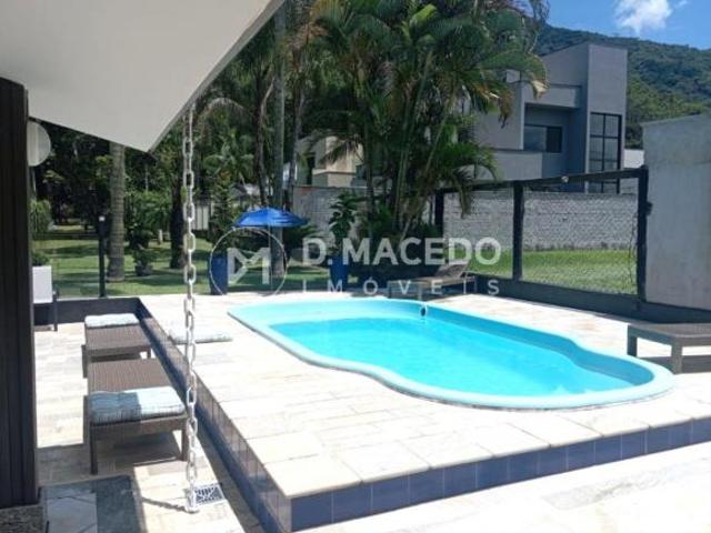 Casa para venda em Lagoinha de 205.00m² com 4 Quartos, 2 Suites e 6 Garagens