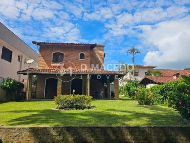 Casa para venda em Lagoinha de 218.00m² com 3 Quartos, 3 Suites e 1 Garagem