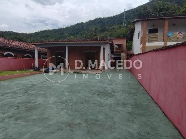 Casa para venda em Lagoinha de 360.00m² com 4 Quartos, 1 Suite e 6 Garagens