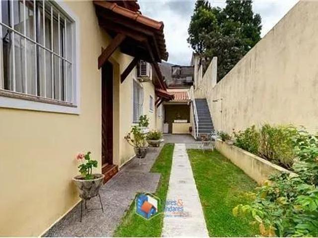 Casa para venda em Lapa com 3 quartos, sendo 1 suíte, 120m²