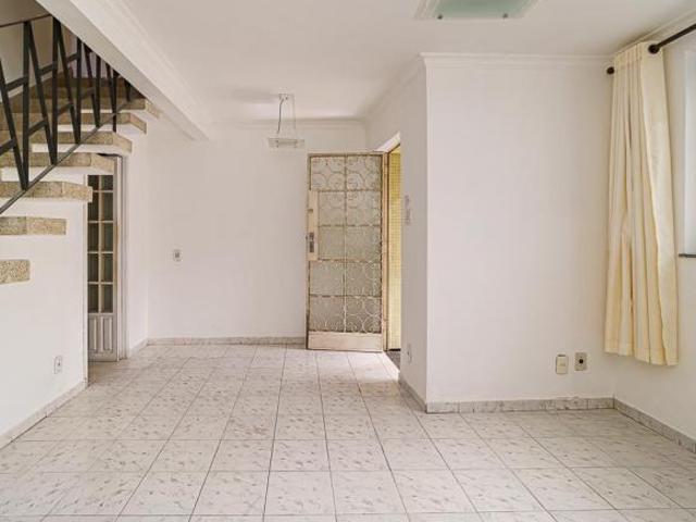 Casa para venda em Lapa com 2 quartos, 93m²