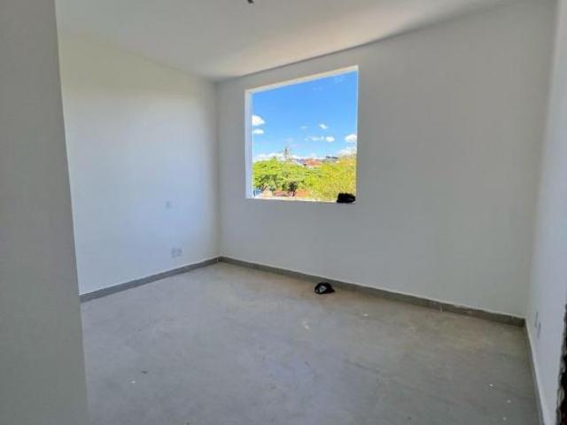 Casa para venda em Letícia, Belo Horizonte