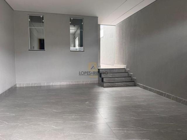 Casa para venda em Lívia de 75.75m² com 2 Quartos, 1 Suite e 2 Garagens