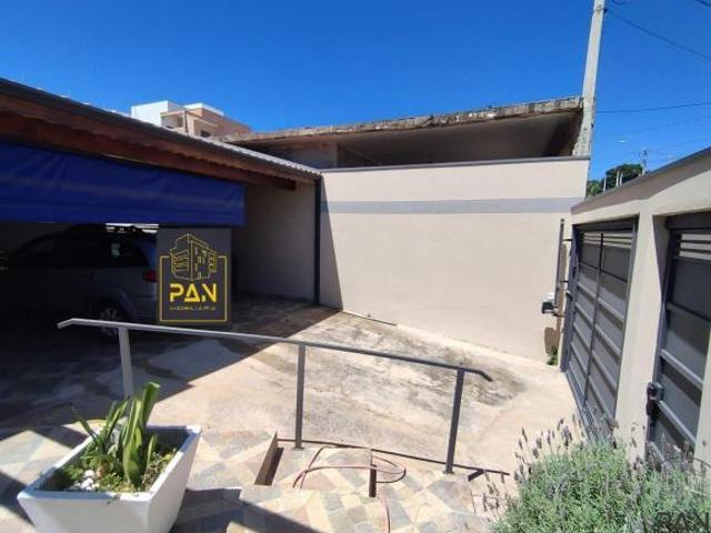 Casa para venda em Lívia Ii de 130.00m² com 2 Quartos, 1 Suite e 2 Garagens