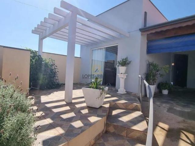 Casa para venda em Lívia Ii de 96.00m² com 2 Quartos, 1 Suite e 2 Garagens