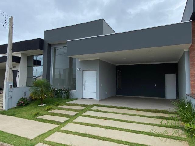 Casa para venda em Lívia Iii em Botucatu São Paulo de 170.00m² com 3 Quartos, 3 Suítes e 3 Garagens